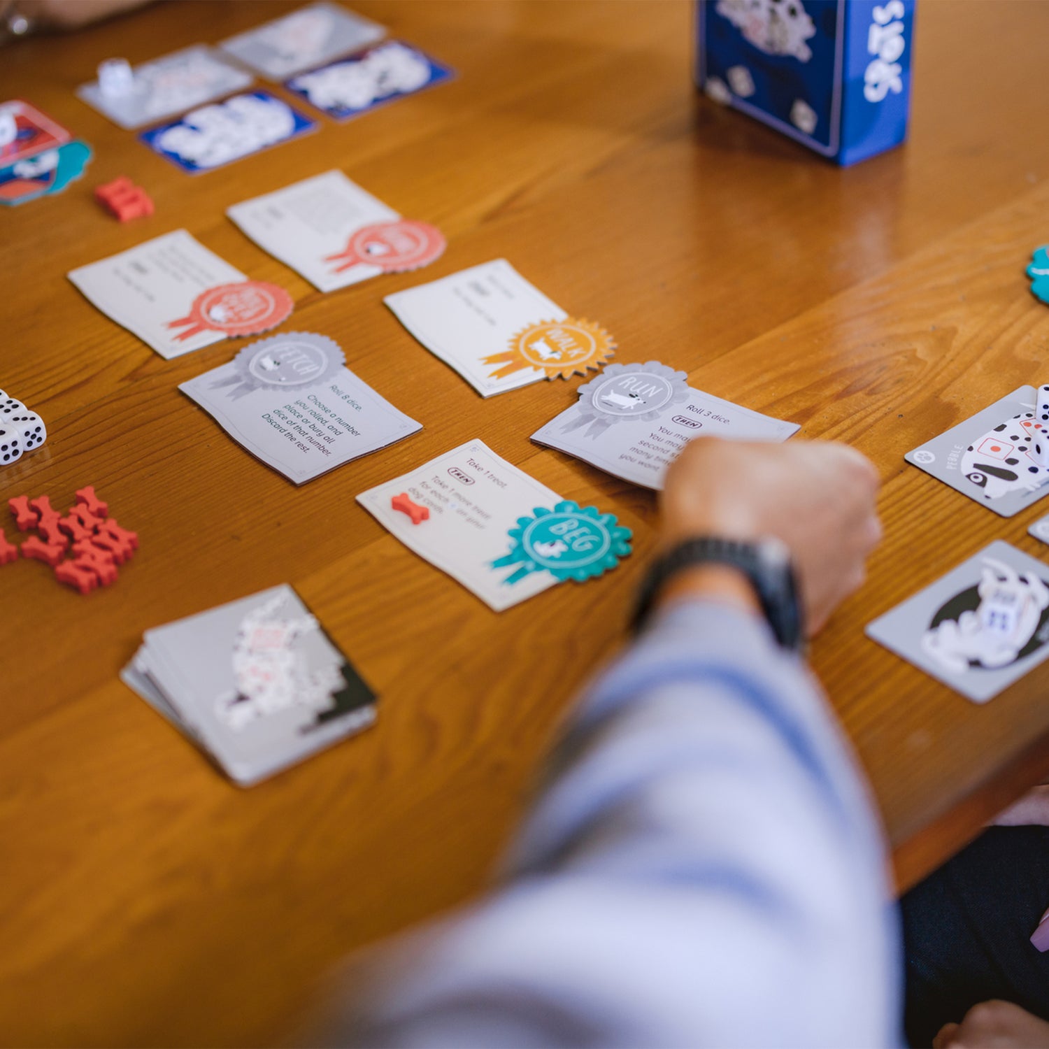 Spots Card Game - Dog Themed Push Your Luck Strategy Game – Asmodee USA