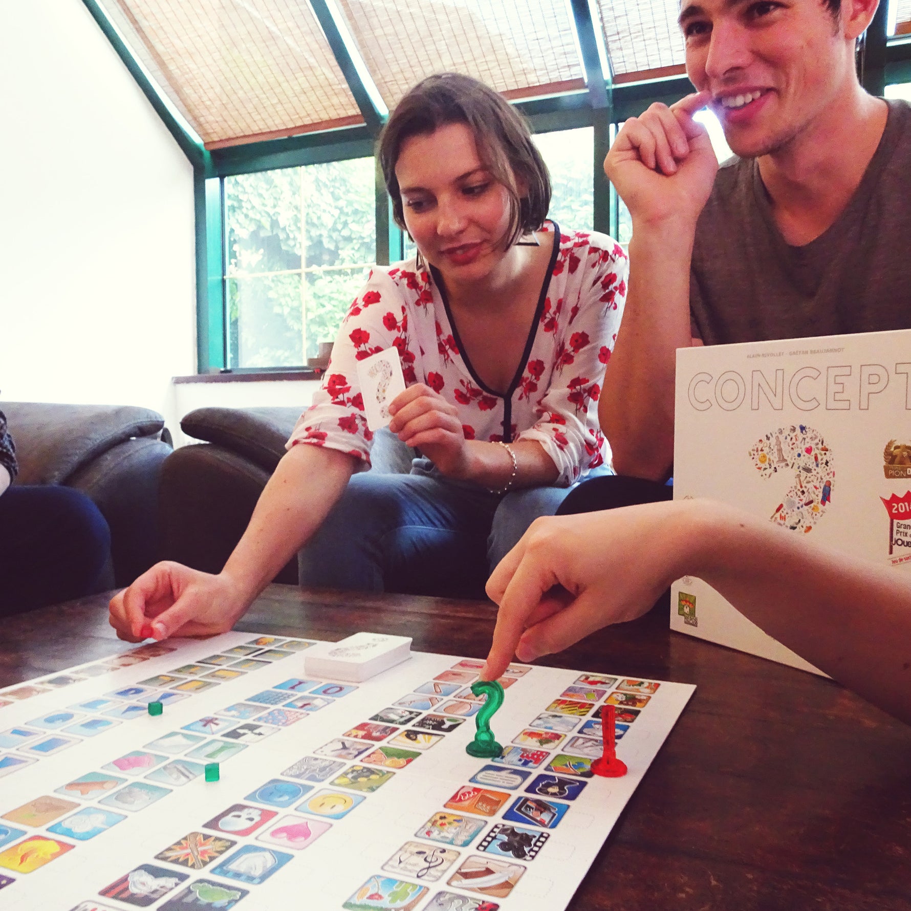 Concept Party Game - Family-Friendly Guessing and Charades Board Game ...